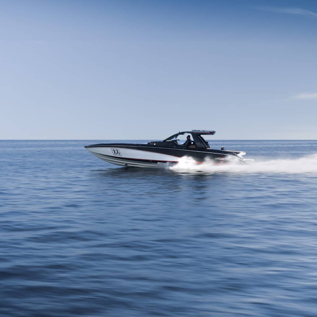 41′ Nighthawk SD Edition | Cigarette Racing | #1 Luxury Performance Boats