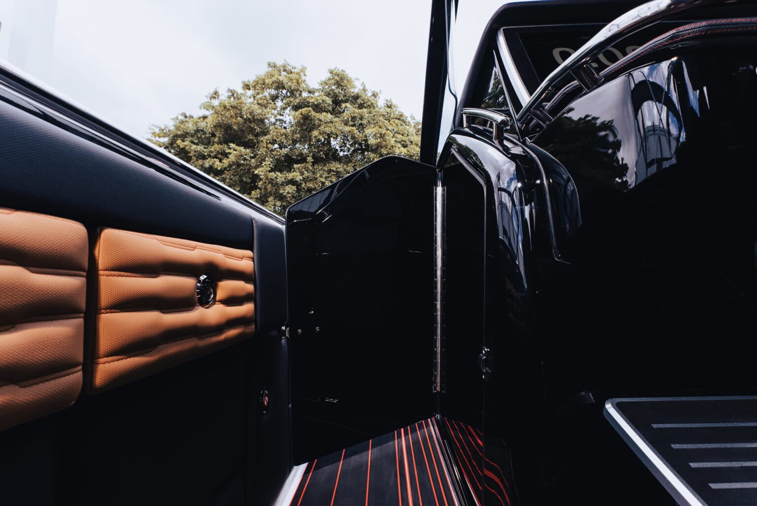 41′ Nighthawk SD Edition | Cigarette Racing | #1 Luxury Performance Boats